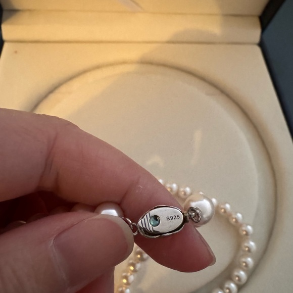 Jewelry | Elegant Shell Pearl Necklace | Poshmark